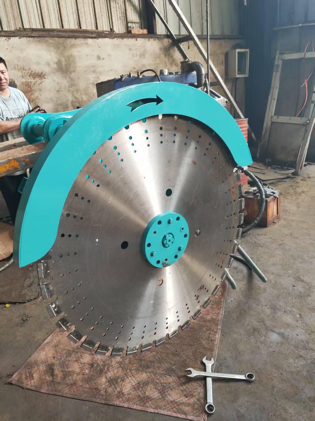 Hydraulic Axial Disc Cutter with Diamond Blades & 360° Rotation